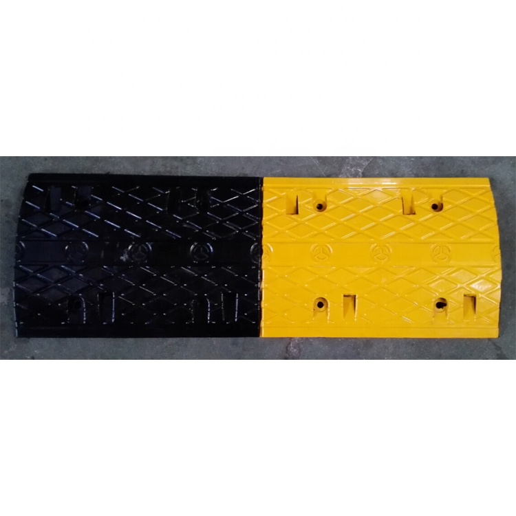 Heavy duty rubber bump speed hump